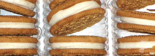 Golden Oreo Mega Stuf